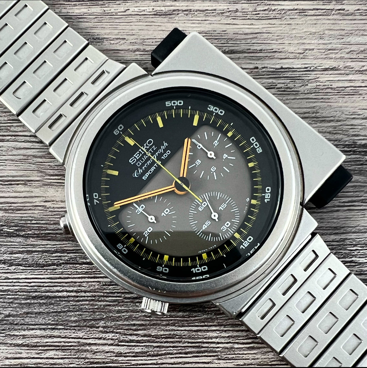 1983 Seiko Sports 100 'Aliens Ripley' Quartz Chronograph 7A28-7000 ...