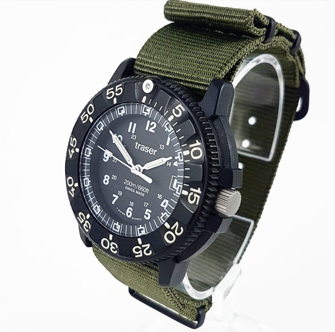 Traser H3 Quartz Diver – Mornington Watches